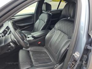 Pelēks BMW 5 Series 2018 Tartu, ar dzinēja tilpumu 3.00 L un nobraukumu 242 tūkst. km par 33000 €, foto 17 vietnē AUTOMOTO.COM.LV