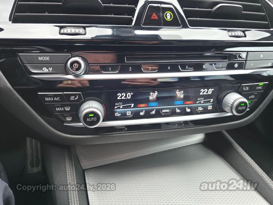 Pelēks BMW 5 Series 2018 Tartu, ar dzinēja tilpumu 3.00 L un nobraukumu 242 tūkst. km par 33000 €, foto 19 vietnē AUTOMOTO.COM.LV