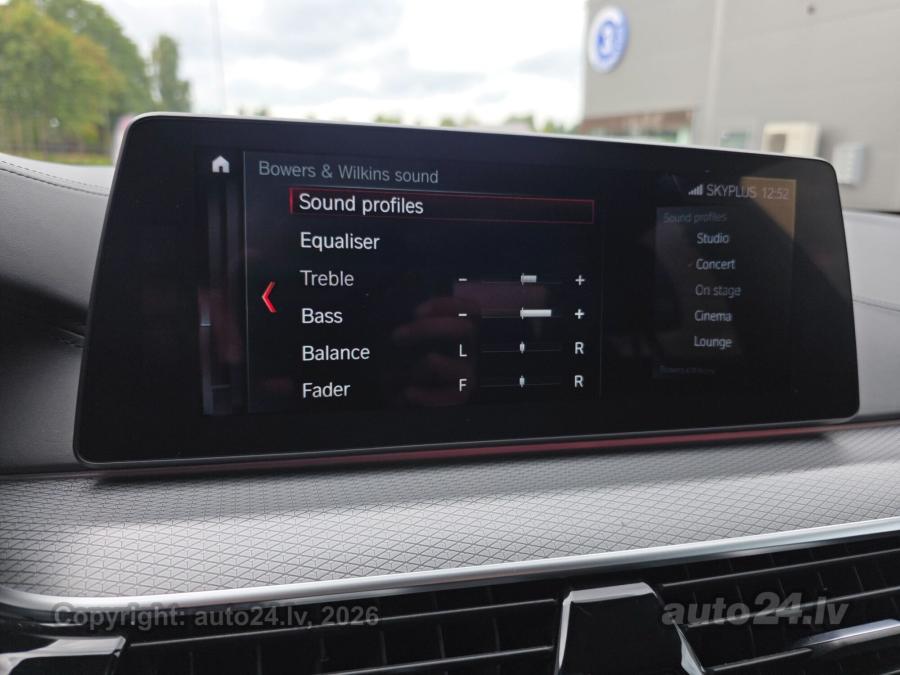 Pelēks BMW 5 Series 2018 Tartu, ar dzinēja tilpumu 3.00 L un nobraukumu 242 tūkst. km par 33000 €, foto 21 vietnē AUTOMOTO.COM.LV