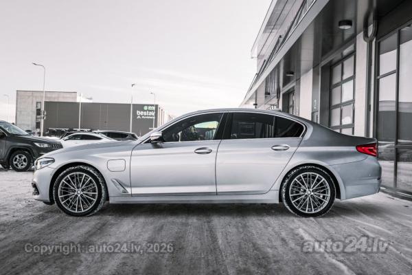 Grey BMW 5 Series 2020 in Tallinn, with an engine capacity of 2.00 L and mileage of 77 thousand km for 33000 €, photo 5 on AUTOMOTO.COM.LV