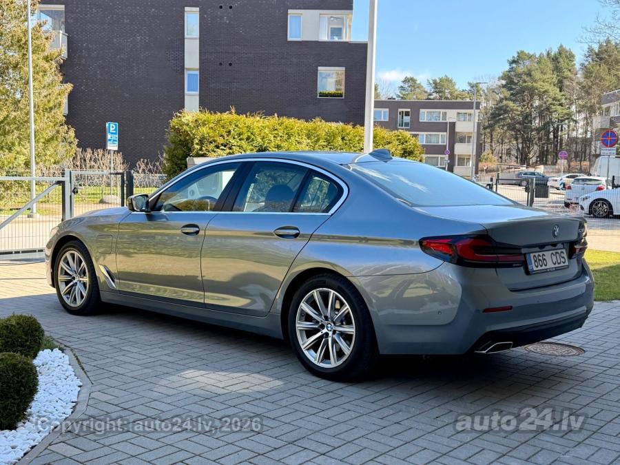 Grey BMW 5 Series 2020 in Tallinn, with an engine capacity of 2.00 L and mileage of 190 thousand km for 26900 €, photo 1 on AUTOMOTO.COM.LV