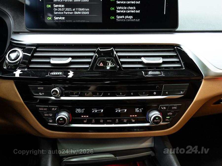 Pelēks BMW 5 Series 2020 Tallina, ar dzinēja tilpumu 2.00 L un nobraukumu 192 tūkst. km par 25990 €, foto 10 vietnē AUTOMOTO.COM.LV