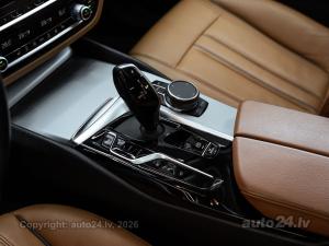 Pelēks BMW 5 Series 2020 Tallina, ar dzinēja tilpumu 2.00 L un nobraukumu 192 tūkst. km par 25990 €, foto 11 vietnē AUTOMOTO.COM.LV