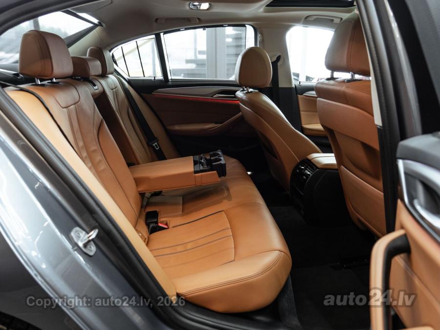 Pelēks BMW 5 Series 2020 Tallina, ar dzinēja tilpumu 2.00 L un nobraukumu 192 tūkst. km par 25990 €, foto 14 vietnē AUTOMOTO.COM.LV