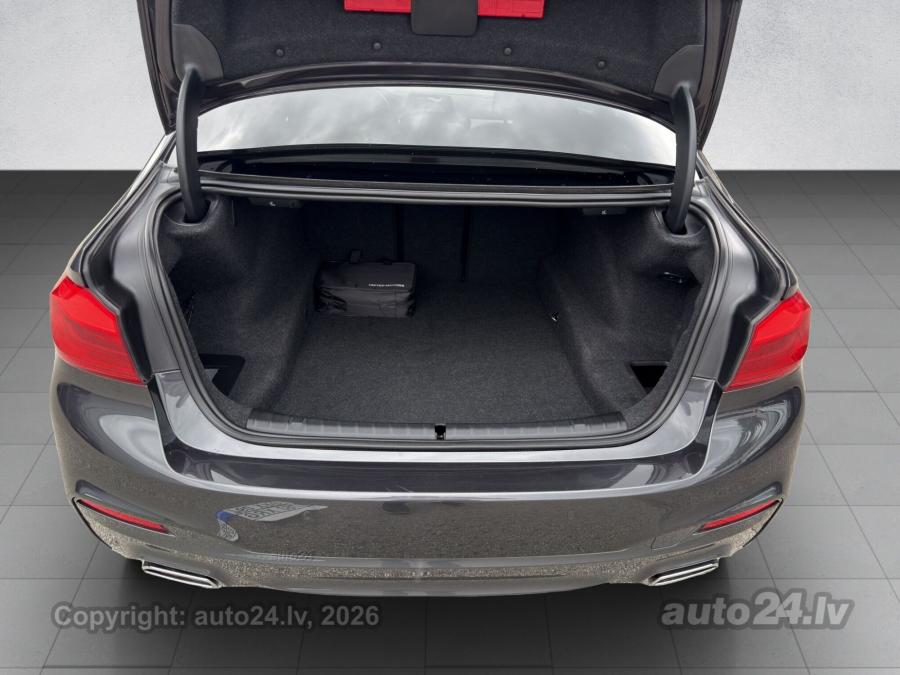 Pelēks BMW 5 Series 2020 Jehvi, ar dzinēja tilpumu 2.00 L un nobraukumu 246 tūkst. km par 21900 €, foto 15 vietnē AUTOMOTO.COM.LV