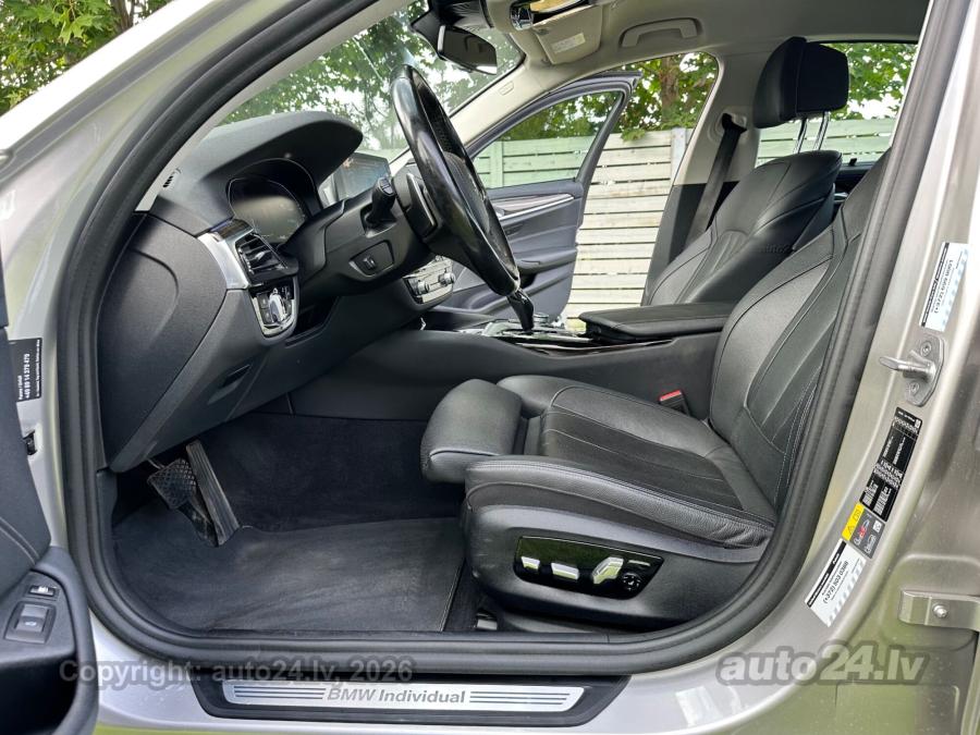 Pelēks BMW 5 Series 2020 Tallina, ar dzinēja tilpumu 2.00 L un nobraukumu 160 tūkst. km par 21900 €, foto 9 vietnē AUTOMOTO.COM.LV