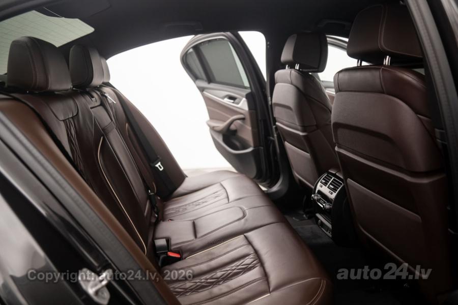 Pelēks BMW 5 Series 2020 Tallina, ar dzinēja tilpumu 2.00 L un nobraukumu 184 tūkst. km par 31999 €, foto 12 vietnē AUTOMOTO.COM.LV