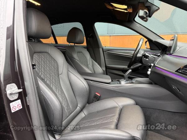 Pelēks BMW 5 Series 2021 Tallina, ar dzinēja tilpumu 2.00 L un nobraukumu 166 tūkst. km par 29900 €, foto 11 vietnē AUTOMOTO.COM.LV