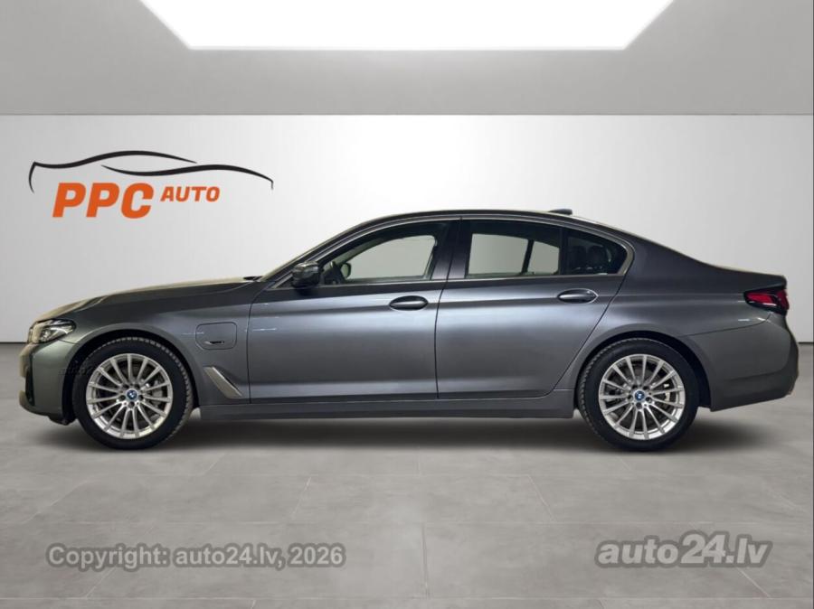 Grey BMW 5 Series 2021 in Tallinn, with an engine capacity of 2.00 L and mileage of 95 thousand km for 31900 €, photo 2 on AUTOMOTO.COM.LV