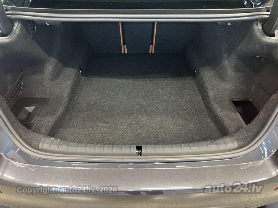 Pelēks BMW 5 Series 2021 Tallina, ar dzinēja tilpumu 2.00 L un nobraukumu 158 tūkst. km par 25500 €, foto 14 vietnē AUTOMOTO.COM.LV