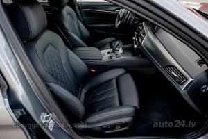 Grey BMW 5 Series 2022 in Tallinn, with an engine capacity of 2.00 L and mileage of 105 thousand km for 34990 €, photo 9 on AUTOMOTO.COM.LV