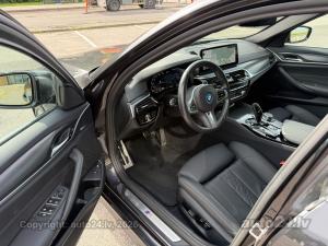 Pelēks BMW 5 Series 2022 Pērnava, ar dzinēja tilpumu 2.00 L un nobraukumu 45 tūkst. km par 34900 €, foto 8 vietnē AUTOMOTO.COM.LV