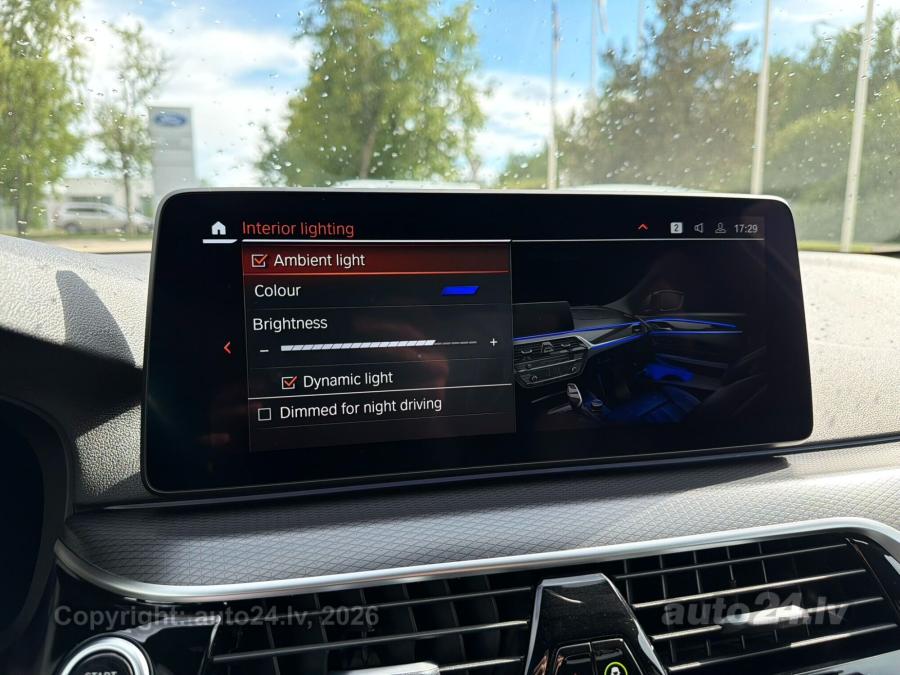 Pelēks BMW 5 Series 2022 Pērnava, ar dzinēja tilpumu 2.00 L un nobraukumu 45 tūkst. km par 34900 €, foto 22 vietnē AUTOMOTO.COM.LV