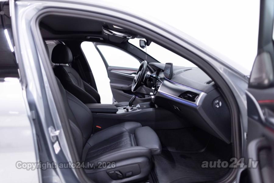 Pelēks BMW 5 Series 2023 Tallina, ar dzinēja tilpumu 3.00 L un nobraukumu 73 tūkst. km par 42990 €, foto 7 vietnē AUTOMOTO.COM.LV