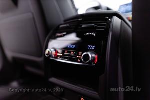 Pelēks BMW 5 Series 2023 Tallina, ar dzinēja tilpumu 3.00 L un nobraukumu 73 tūkst. km par 42990 €, foto 12 vietnē AUTOMOTO.COM.LV