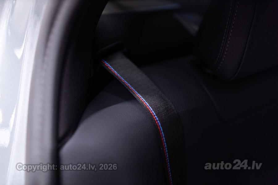 Pelēks BMW 5 Series 2023 Tallina, ar dzinēja tilpumu 3.00 L un nobraukumu 73 tūkst. km par 42990 €, foto 21 vietnē AUTOMOTO.COM.LV