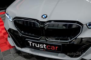 Pelēks BMW 5 Series 2024 Pērnava, ar dzinēja tilpumu 2.00 L un nobraukumu 31 tūkst. km par 57900 €, foto 6 vietnē AUTOMOTO.COM.LV