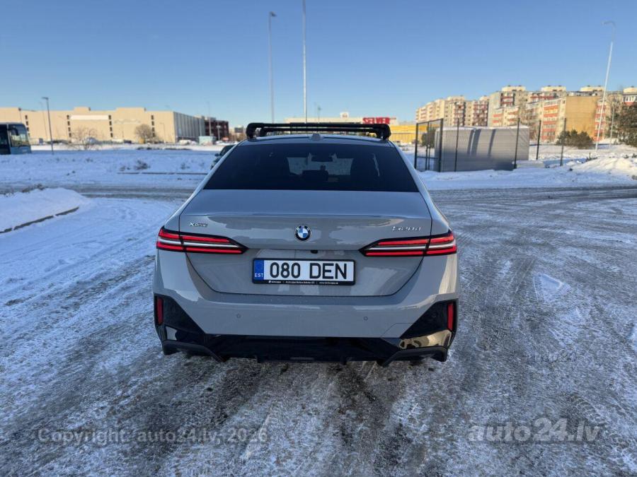 Pelēks BMW 5 Series 2025 Tallina, ar dzinēja tilpumu 2.00 L un nobraukumu 12 tūkst. km par 59500 €, foto 11 vietnē AUTOMOTO.COM.LV