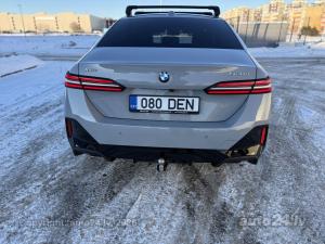 Pelēks BMW 5 Series 2025 Tallina, ar dzinēja tilpumu 2.00 L un nobraukumu 12 tūkst. km par 59500 €, foto 12 vietnē AUTOMOTO.COM.LV