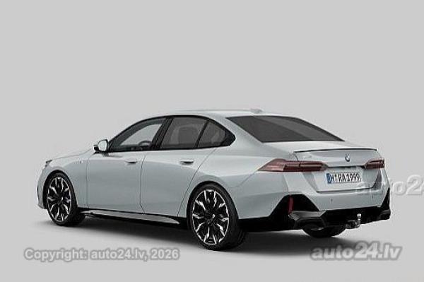 Серый БМВ 5 Серия 2025 в Таллин, объемом двигателя 3.00 л и пробегом 45 тыс. км за 70995 €, фото 5 на AUTOMOTO.COM.LV