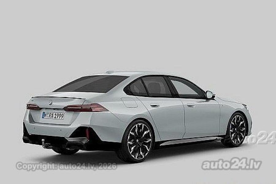 Pelēks BMW 5 Series 2025 Tallina, ar dzinēja tilpumu 3.00 L un nobraukumu 45 tūkst. km par 70995 €, foto 7 vietnē AUTOMOTO.COM.LV