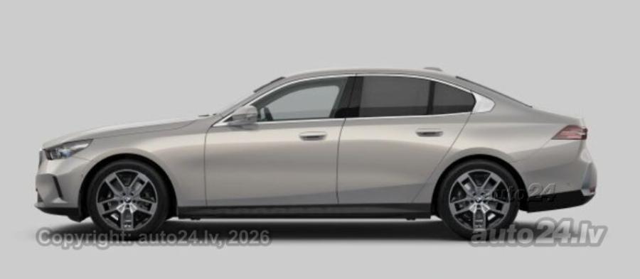Pelēks BMW 5 Series 2025 Tallina, ar dzinēja tilpumu 2.00 L un nobraukumu 30 tūkst. km par 52900 €, foto 3 vietnē AUTOMOTO.COM.LV