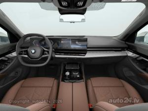 Pelēks BMW 5 Series 2025 Tallina, ar dzinēja tilpumu 2.00 L un nobraukumu 30 tūkst. km par 52900 €, foto 5 vietnē AUTOMOTO.COM.LV