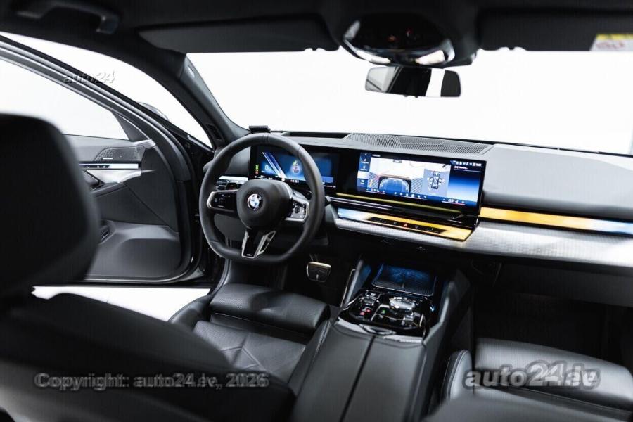 Grey BMW 5 Series 2025 in Tallinn, with an engine capacity of 2.00 L and mileage of 14 thousand km for 68000 €, photo 5 on AUTOMOTO.COM.LV