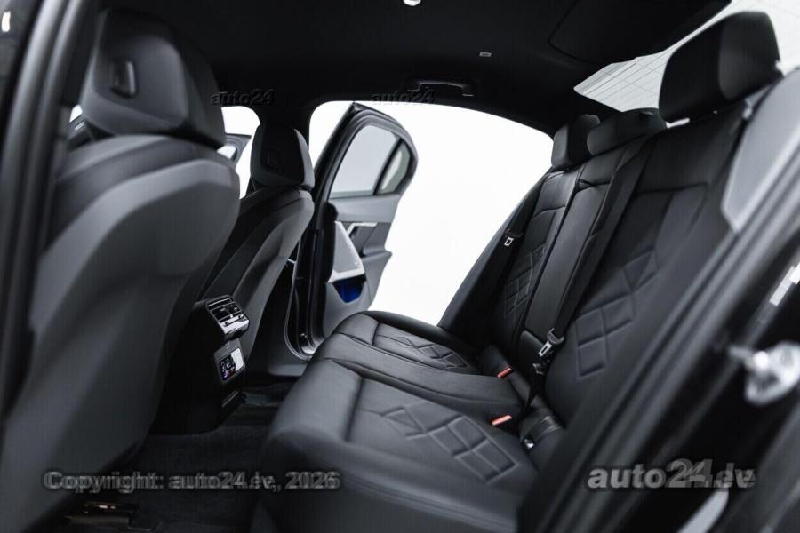 Grey BMW 5 Series 2025 in Tallinn, with an engine capacity of 2.00 L and mileage of 14 thousand km for 68000 €, photo 9 on AUTOMOTO.COM.LV