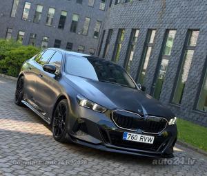 Grey BMW 5 Series 2025 in Tallinn, with an engine capacity of 2.00 L and mileage of 14 thousand km for 68000 €, photo 22 on AUTOMOTO.COM.LV