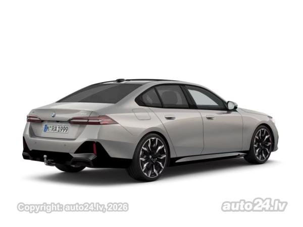 Pelēks BMW 5 Series 2026 Tallina, ar dzinēja tilpumu 3.00 L un nobraukumu 4 tūkst. km par 76990 €, foto 2 vietnē AUTOMOTO.COM.LV