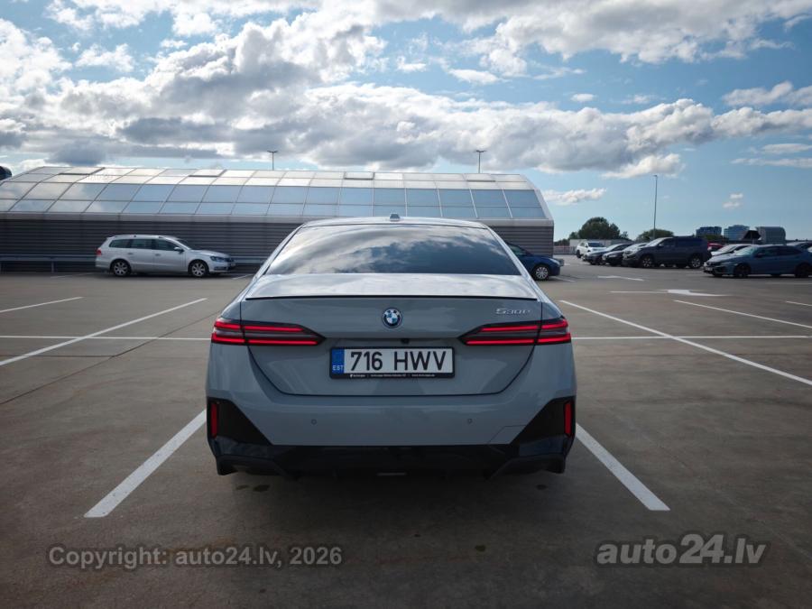 Grey BMW 5 Series 2026 in Tallinn, with an engine capacity of 2.00 L and mileage of 6 thousand km for 61800 €, photo 8 on AUTOMOTO.COM.LV