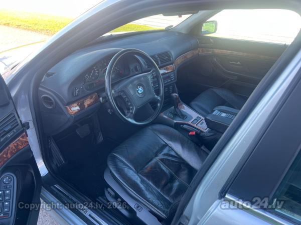 Grey BMW 5 Series 1997 in Tallinn, with an engine capacity of 4.40 L and mileage of 350 thousand km for 4490 €, photo 7 on AUTOMOTO.COM.LV
