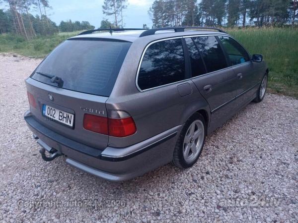 Pelēks BMW 5 Series 2000 Tallina, ar dzinēja tilpumu 3.00 L un nobraukumu 390 tūkst. km par 2500 €, foto 4 vietnē AUTOMOTO.COM.LV