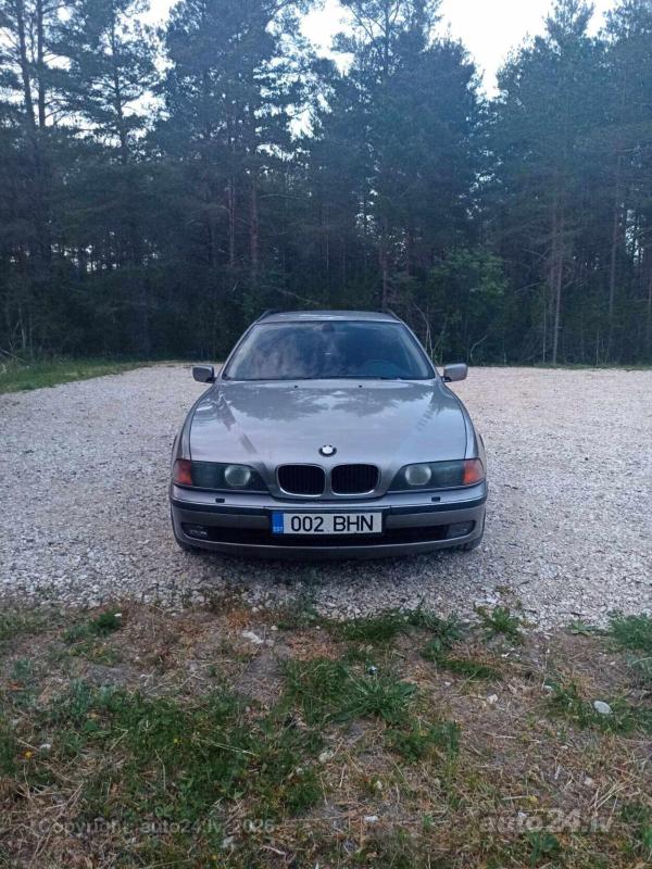 Pelēks BMW 5 Series 2000 Tallina, ar dzinēja tilpumu 3.00 L un nobraukumu 390 tūkst. km par 2500 €, foto 7 vietnē AUTOMOTO.COM.LV