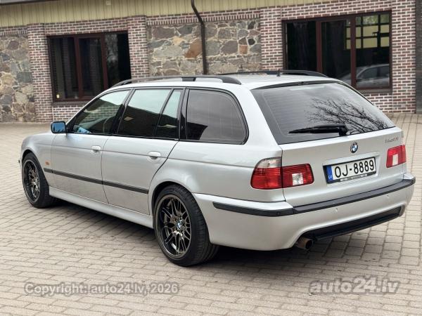 Pelēks BMW 5 Series 2000 Tallina, ar dzinēja tilpumu 4.40 L un nobraukumu 387 tūkst. km par 7000 €, foto 7 vietnē AUTOMOTO.COM.LV