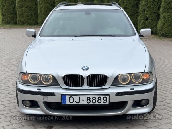 Pelēks BMW 5 Series 2000 Tallina, ar dzinēja tilpumu 4.40 L un nobraukumu 387 tūkst. km par 7000 €, foto 10 vietnē AUTOMOTO.COM.LV
