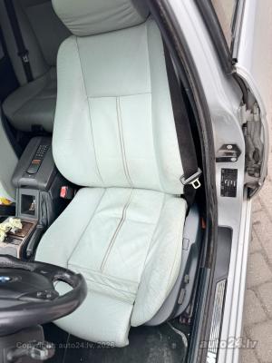 Grey BMW 5 Series 2000 in Tallinn, with an engine capacity of 4.40 L and mileage of 387 thousand km for 7000 €, photo 23 on AUTOMOTO.COM.LV