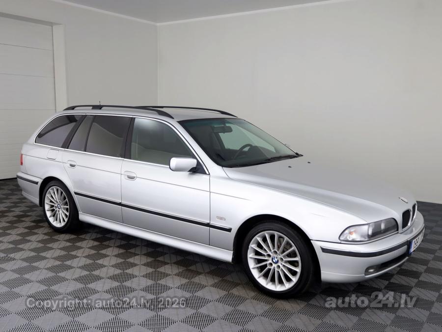 Pelēks BMW 5 Series 2000 Tallina, ar dzinēja tilpumu 2.50 L un nobraukumu 244 tūkst. km par 2499 €, foto 1 vietnē AUTOMOTO.COM.LV