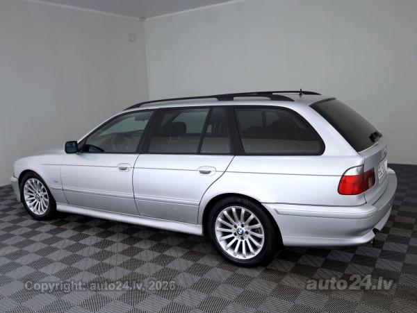 Pelēks BMW 5 Series 2001 Tallina, ar dzinēja tilpumu 2.90 L un nobraukumu 485 tūkst. km par 1699 €, foto 4 vietnē AUTOMOTO.COM.LV