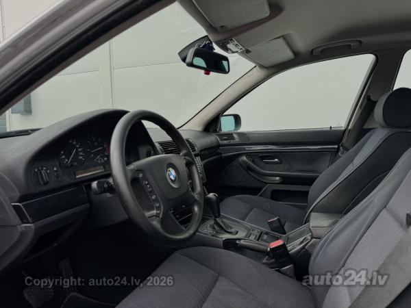 Серый БМВ 5 Серия 2002 в Таллин, объемом двигателя 2.50 л и пробегом 0 тыс. км за 2199 €, фото 8 на AUTOMOTO.COM.LV