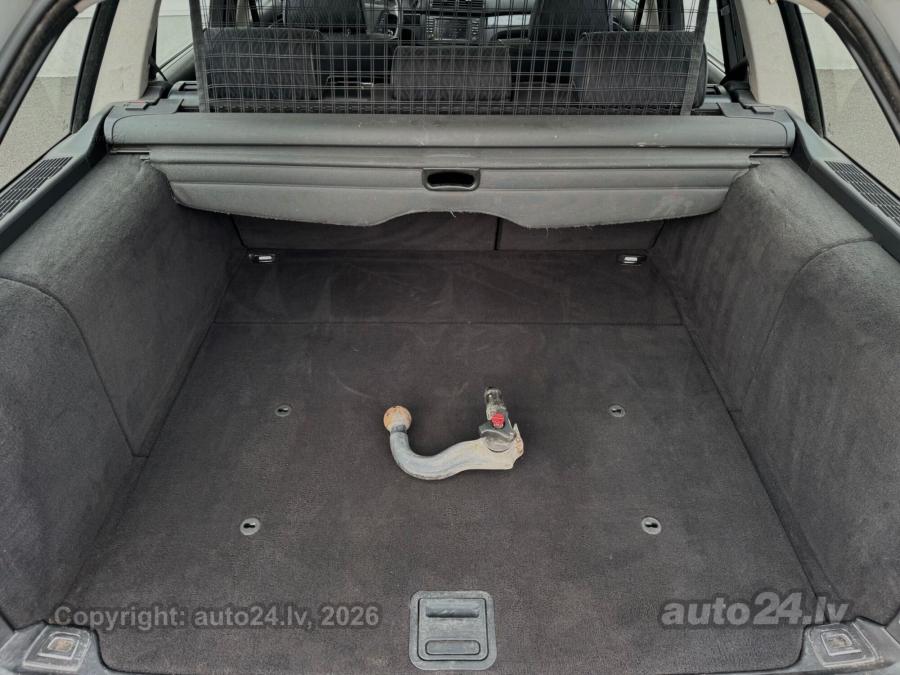 Pelēks BMW 5 Series 2002 Tallina, ar dzinēja tilpumu 2.50 L un nobraukumu 0 tūkst. km par 2199 €, foto 10 vietnē AUTOMOTO.COM.LV