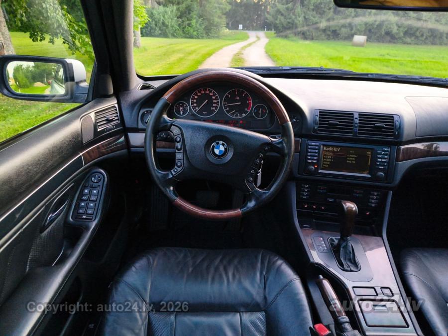 Pelēks BMW 5 Series 2003 Veru, ar dzinēja tilpumu 3.00 L un nobraukumu 394 tūkst. km par 4500 €, foto 14 vietnē AUTOMOTO.COM.LV