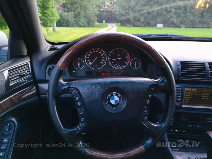 Pelēks BMW 5 Series 2003 Veru, ar dzinēja tilpumu 3.00 L un nobraukumu 394 tūkst. km par 4500 €, foto 15 vietnē AUTOMOTO.COM.LV