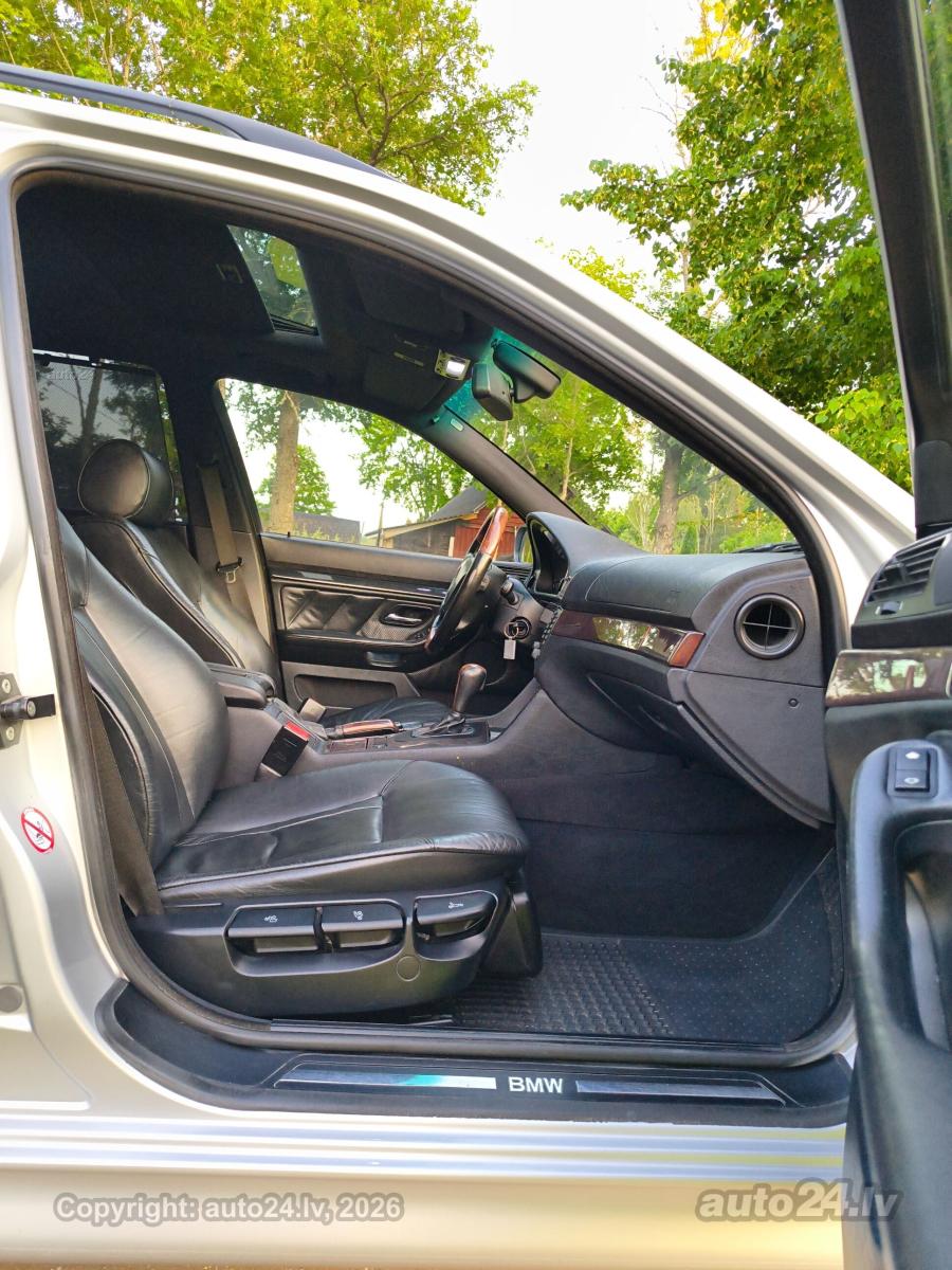Pelēks BMW 5 Series 2003 Veru, ar dzinēja tilpumu 3.00 L un nobraukumu 394 tūkst. km par 4500 €, foto 16 vietnē AUTOMOTO.COM.LV