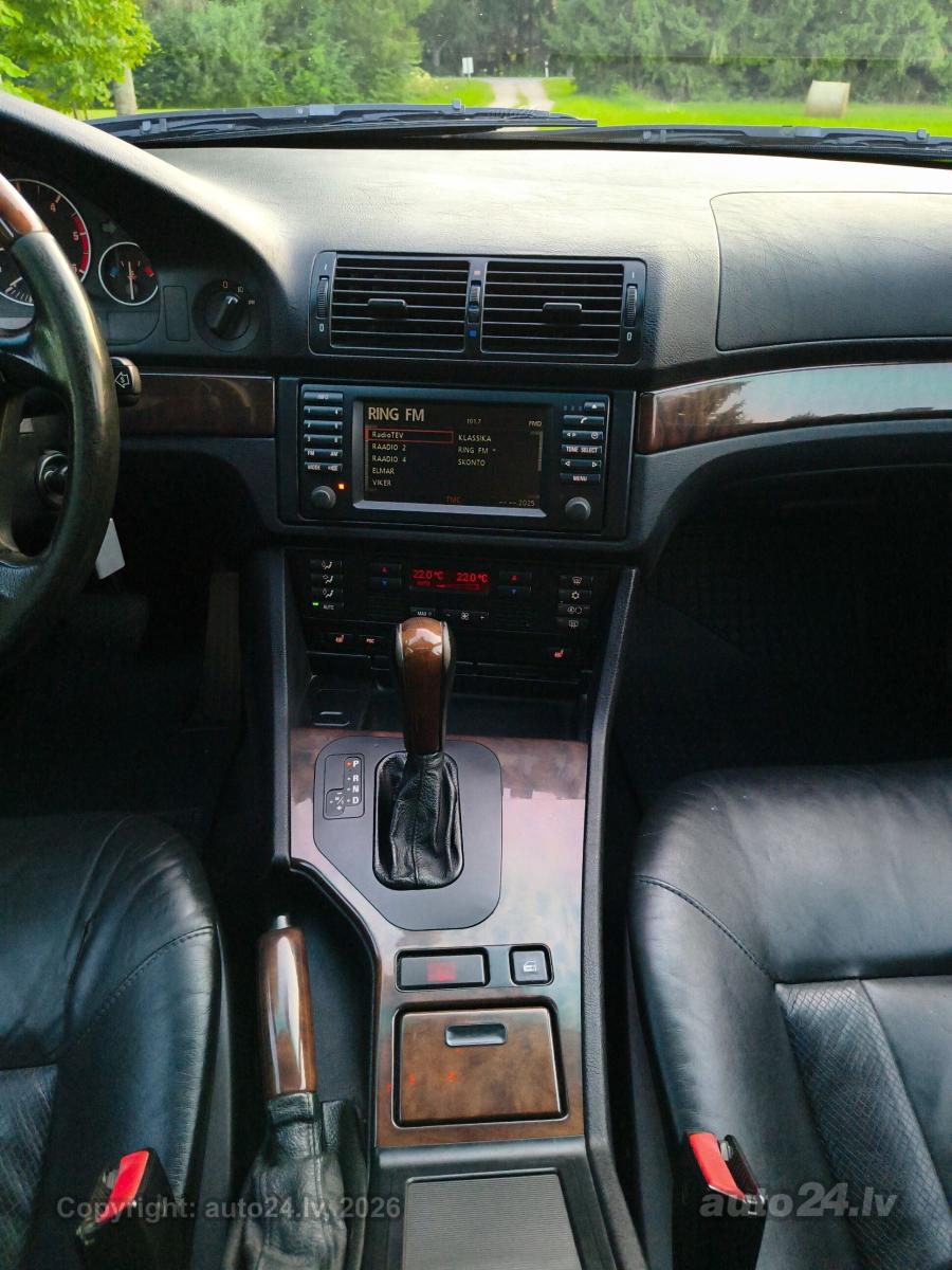 Pelēks BMW 5 Series 2003 Veru, ar dzinēja tilpumu 3.00 L un nobraukumu 394 tūkst. km par 4500 €, foto 19 vietnē AUTOMOTO.COM.LV