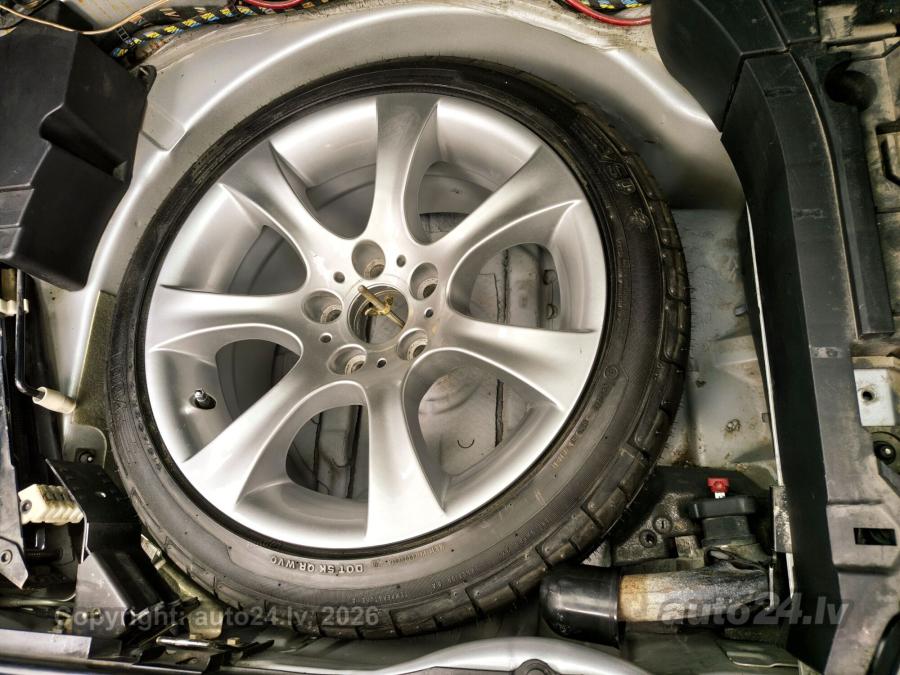 Pelēks BMW 5 Series 2003 Veru, ar dzinēja tilpumu 3.00 L un nobraukumu 394 tūkst. km par 4500 €, foto 29 vietnē AUTOMOTO.COM.LV