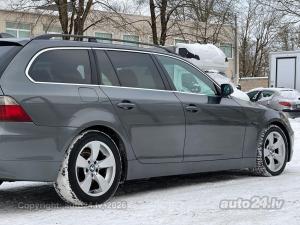 Pelēks BMW 5 Series 2004 Narva, ar dzinēja tilpumu 2.50 L un nobraukumu 444 tūkst. km par 1999 €, foto 12 vietnē AUTOMOTO.COM.LV
