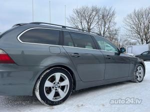 Pelēks BMW 5 Series 2004 Narva, ar dzinēja tilpumu 2.50 L un nobraukumu 444 tūkst. km par 1999 €, foto 17 vietnē AUTOMOTO.COM.LV
