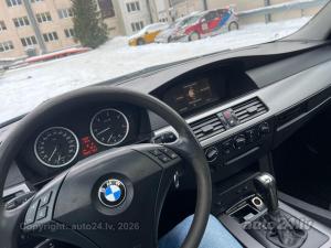 Pelēks BMW 5 Series 2004 Narva, ar dzinēja tilpumu 2.50 L un nobraukumu 444 tūkst. km par 1999 €, foto 28 vietnē AUTOMOTO.COM.LV